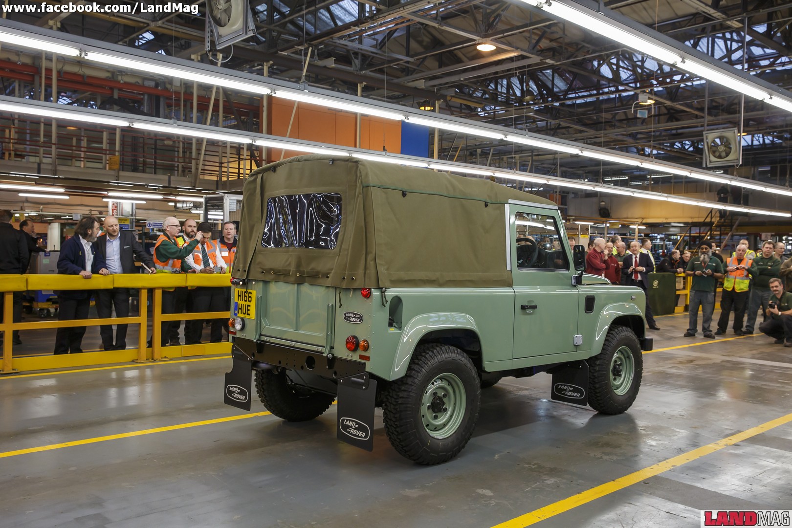 LR DEF Celebration Event 290116 02 125997 Land Mag lr-def-celebration-event-290116-02-125997-land-mag