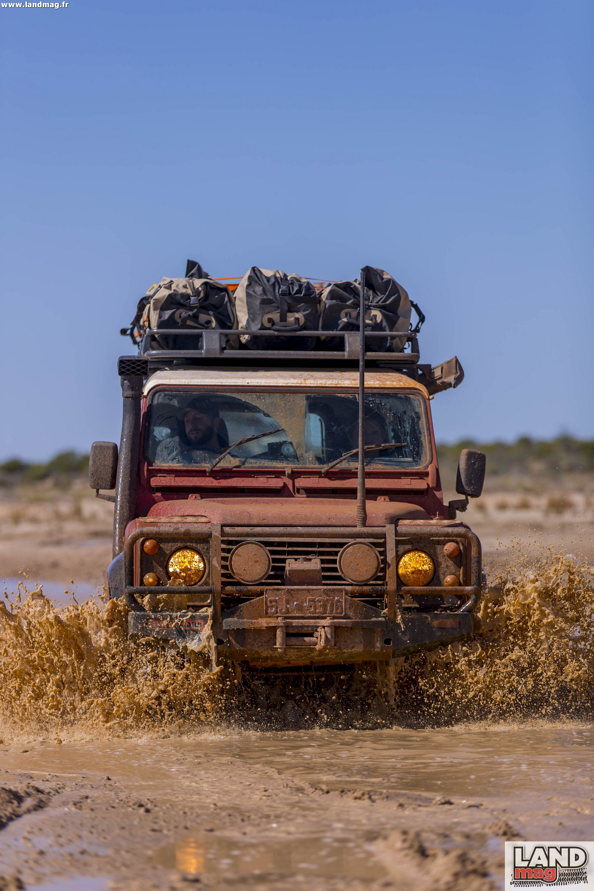 Land Mag 142 : un roadtrip ARB en Defender et en Australie
